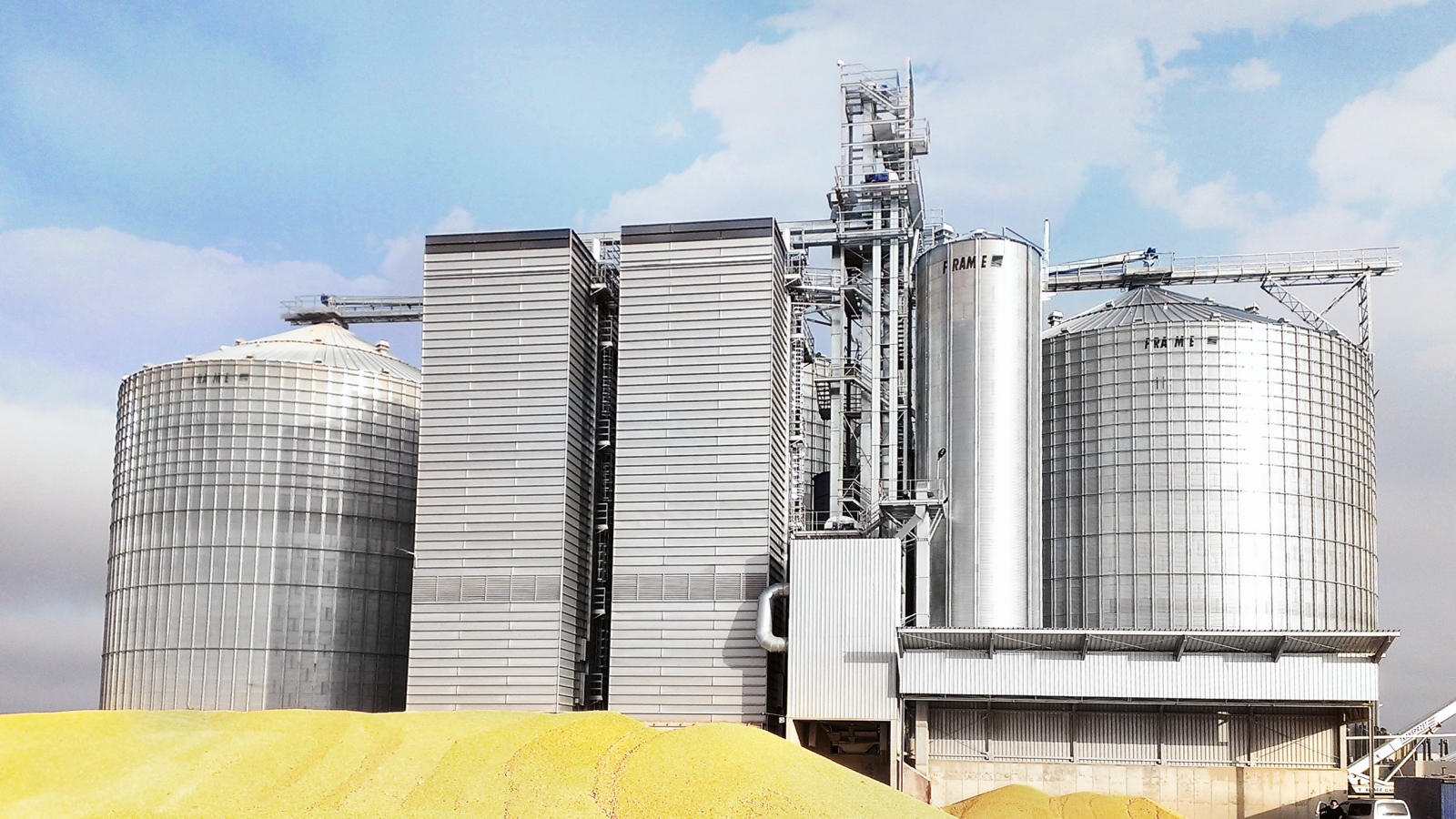COMMERCIAL SILOS
